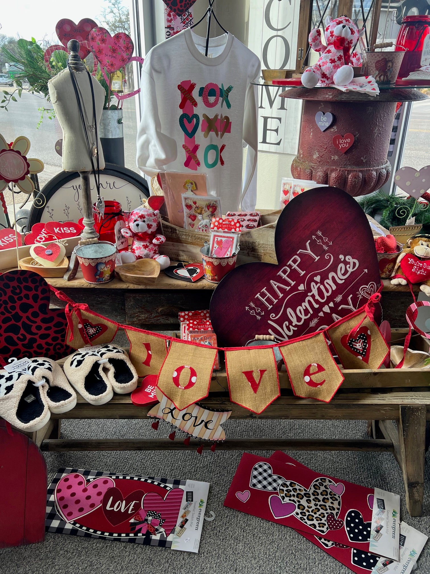 Heart's Desire is a gift shop and online store